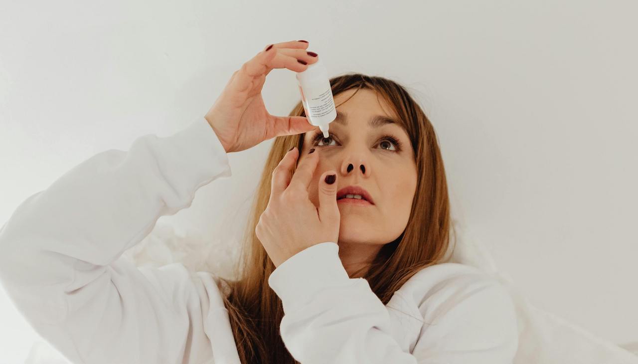 Oogdruppels na een ooglaserbehandeling - Dutch Clinic